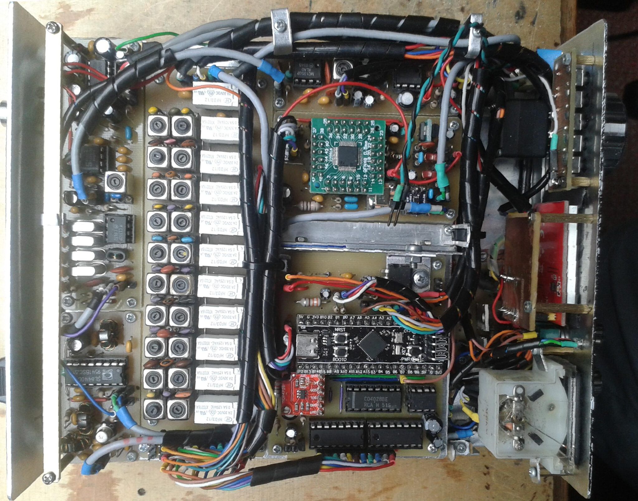 10 bands, 10 watts – A compact multiband SSB transceiver for all high ...