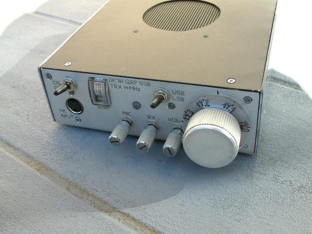 Introducing the “SCR”-Transceiver – A Simple and Compact Radio for ...